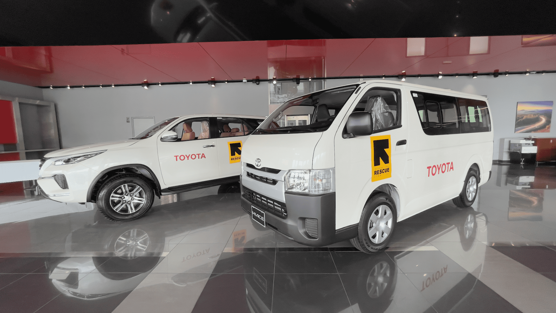 Toyota and Community Jameel handover vehicles to IRC